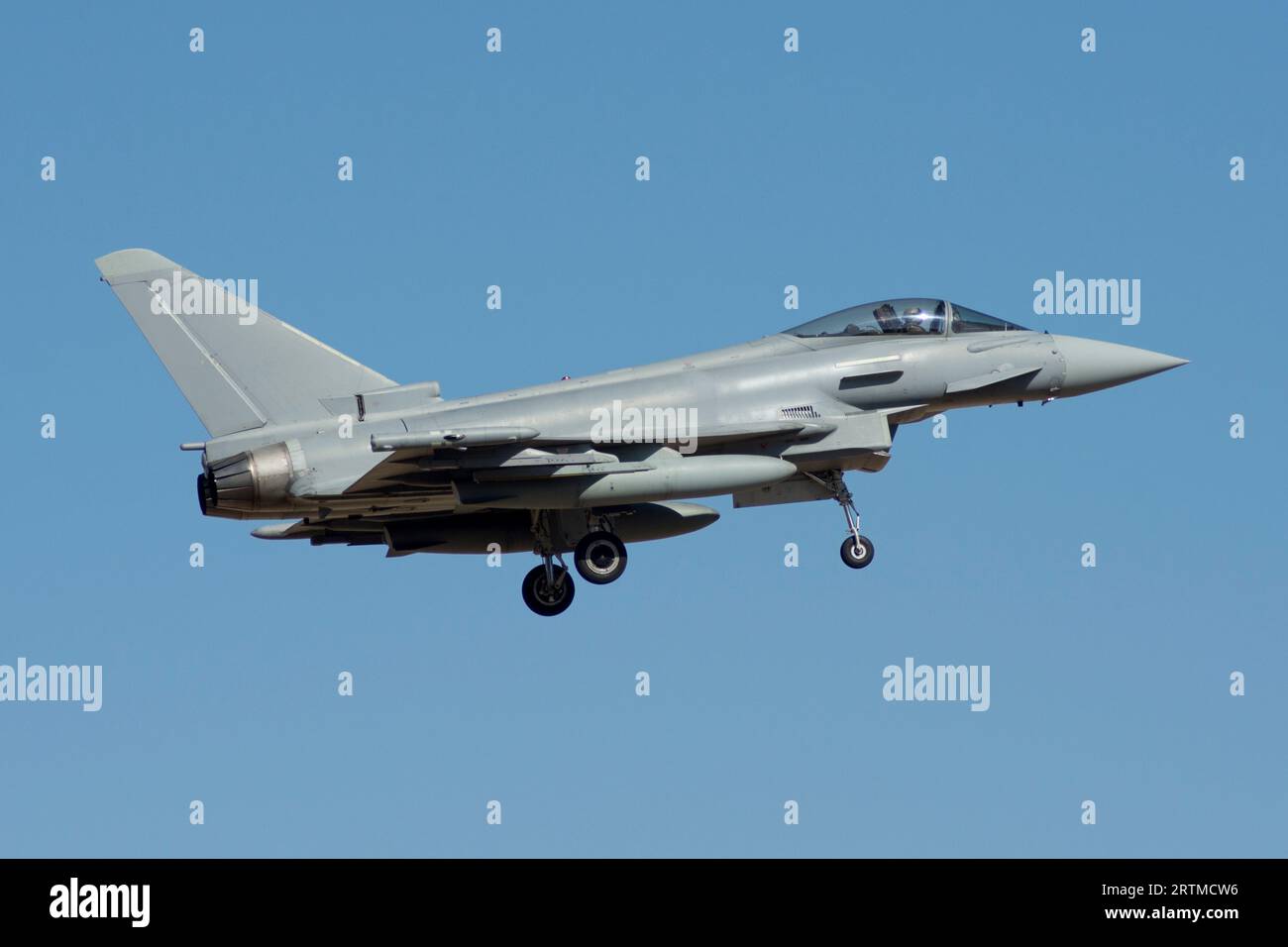 Avión de combate monoplaza hi-res stock photography and images - Alamy