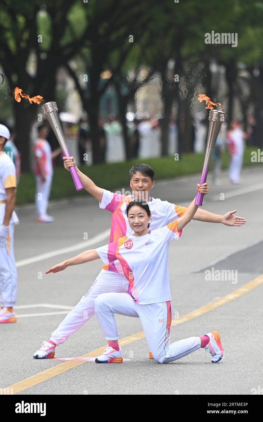Taizhou, China's Zhejiang Province. 14th Sep, 2023. Torch bearers Xing ...