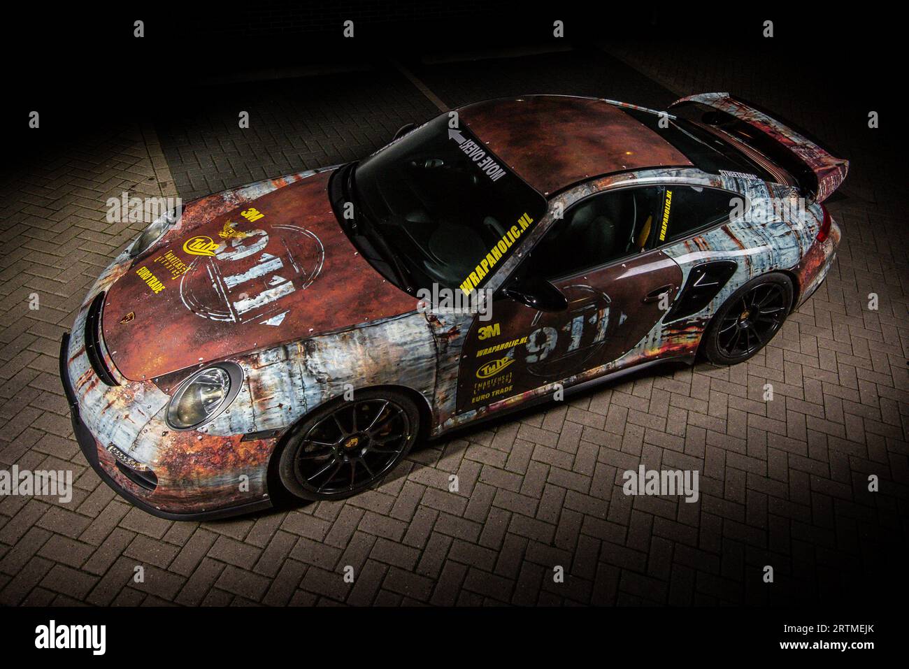 Night shoot with a Porsche 911 GT2 with a custom rusty 'rat car' wrap ...