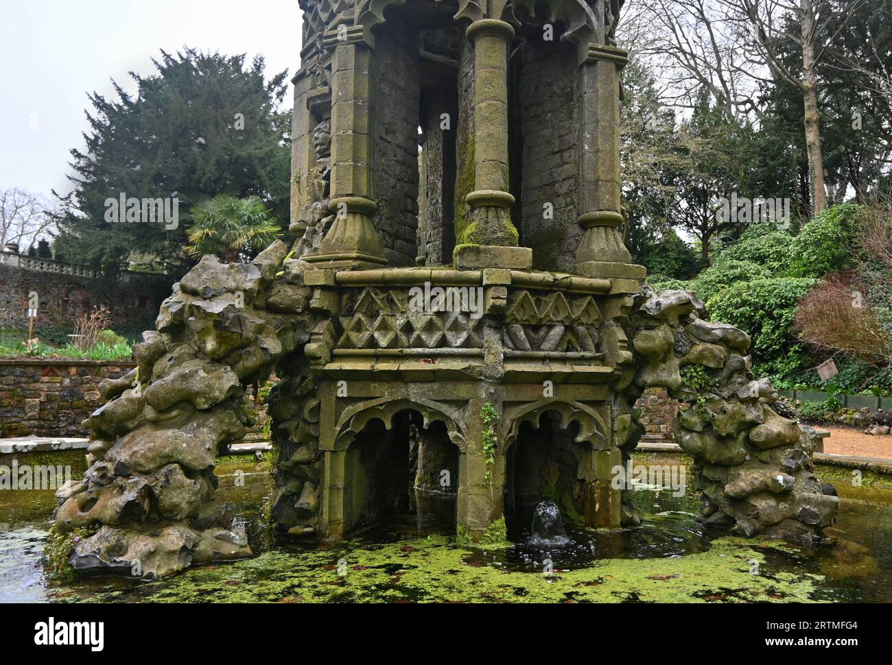 Gothic fountain hi-res stock photography and images - Alamy