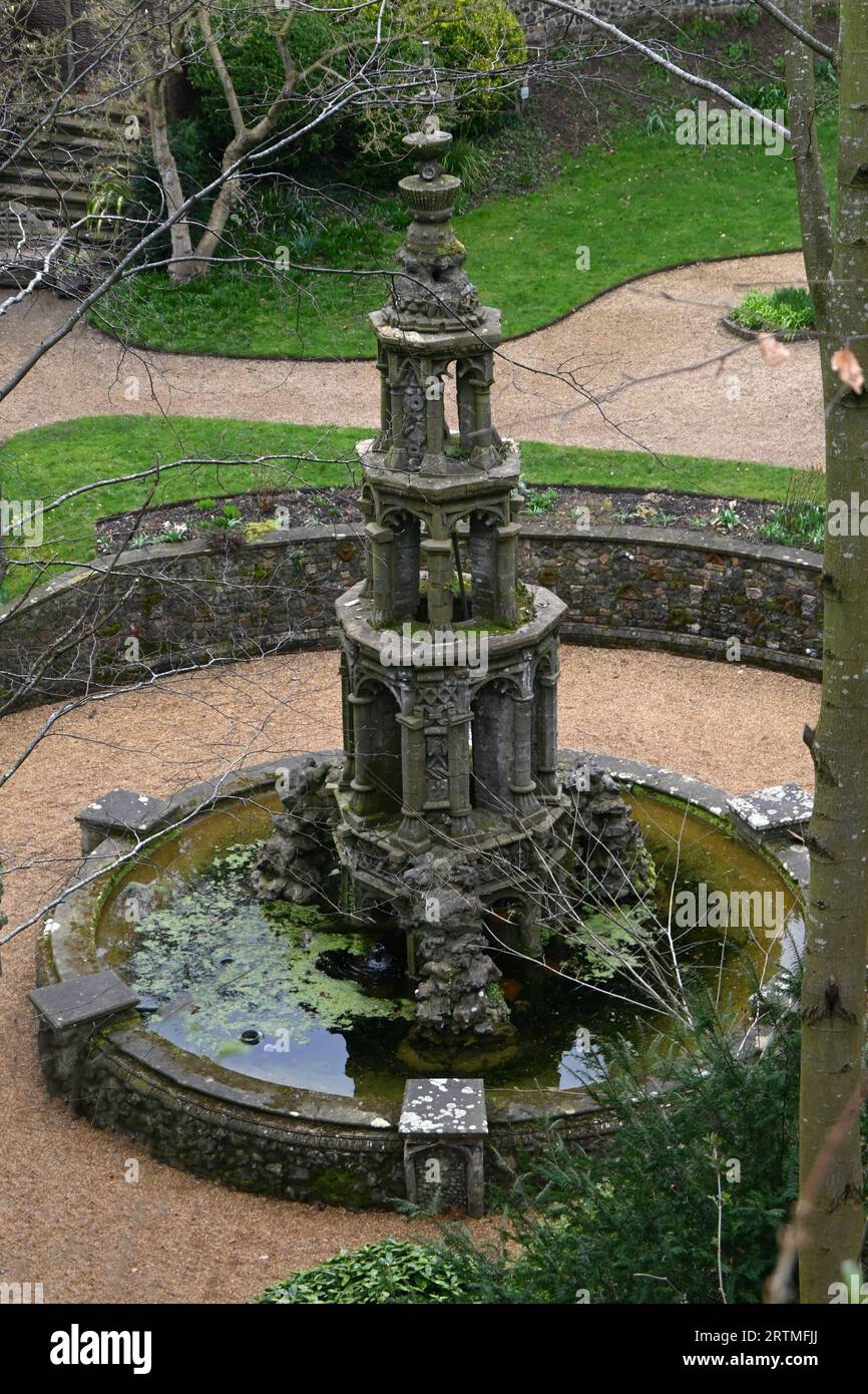 Gothic gardening hi-res stock photography and images - Alamy
