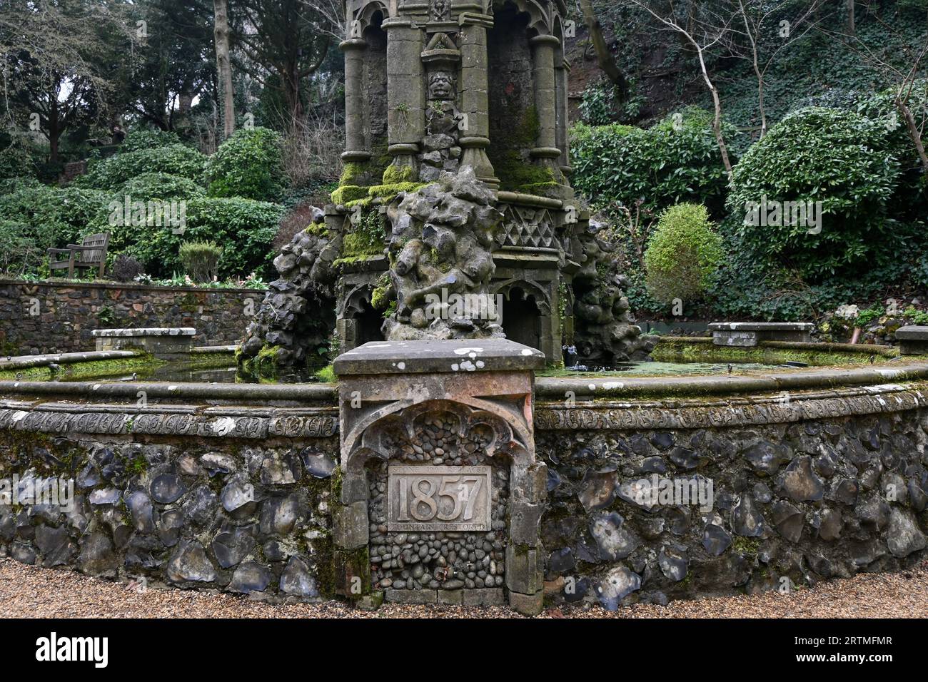 Gothic gardening hi-res stock photography and images - Alamy