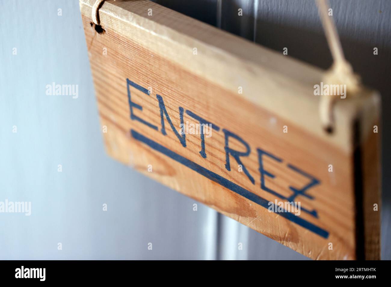 Wood enter hi-res stock photography and images - Alamy