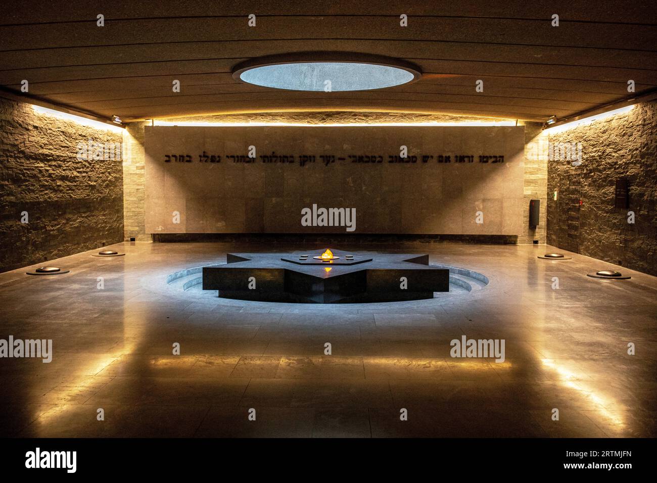 Holocaust memorial, Paris, France. Crypt Stock Photo - Alamy