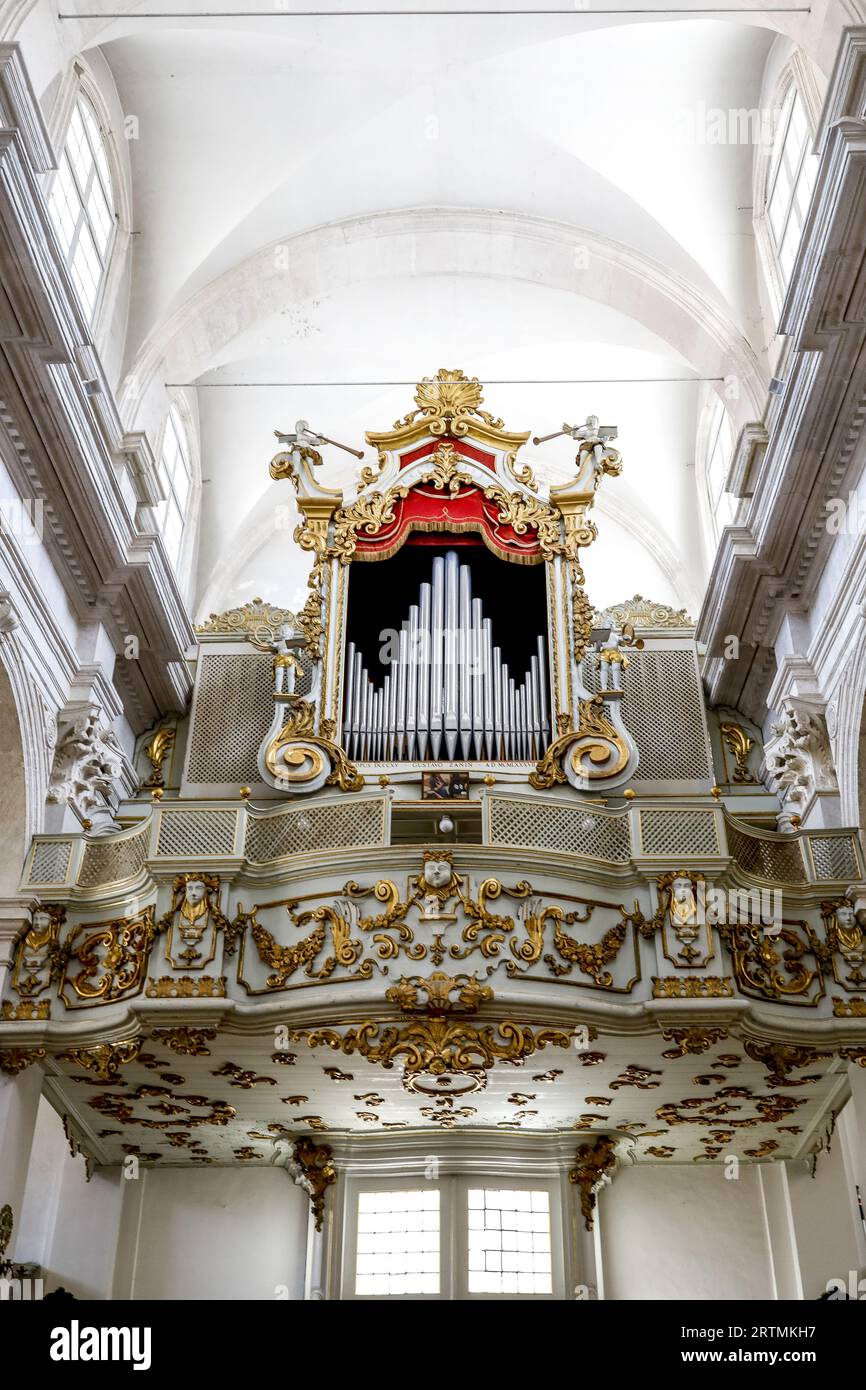 Organ in the cathedral of the Assumption of the Virgin Mary, Dubrovnik ...