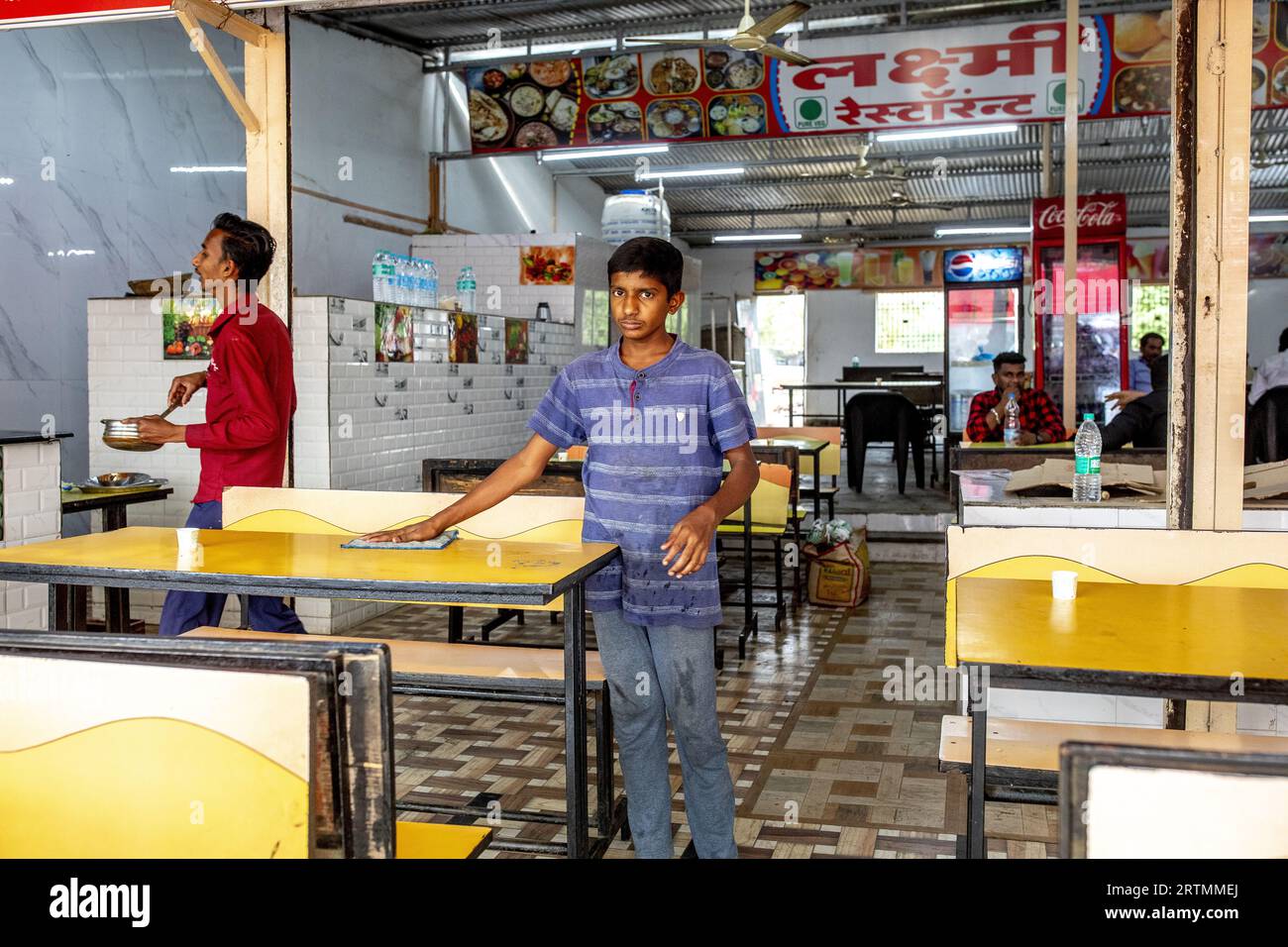 Indien restaurant hi-res stock photography and images - Alamy
