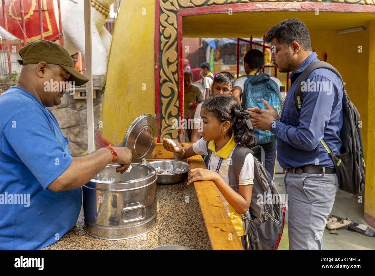 Temple food india prasad hi-res stock photography and images - Alamy