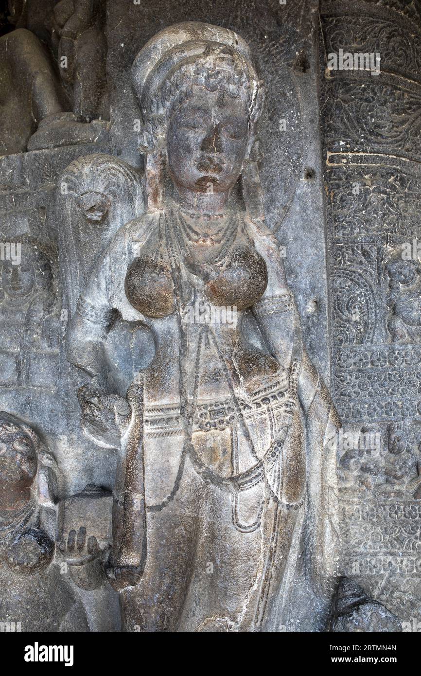 Ellora caves sculpture statue hi-res stock photography and images - Alamy