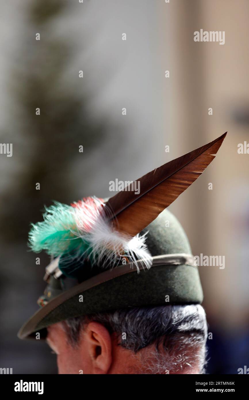 Italian hat hi-res stock photography and images - Alamy
