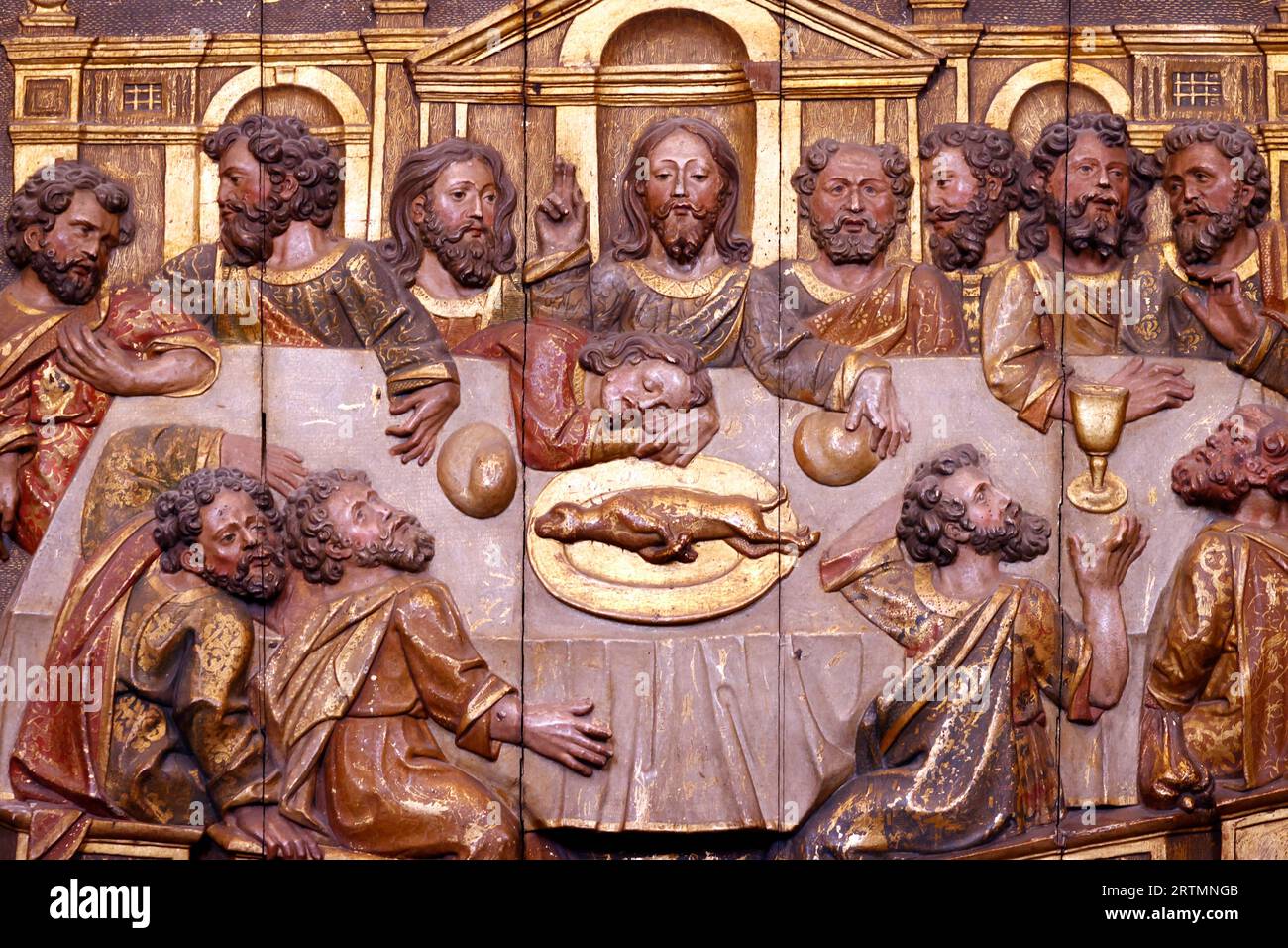 Se Cathedral Porto. The last supper. Jesus and his apostles. Sculpture ...