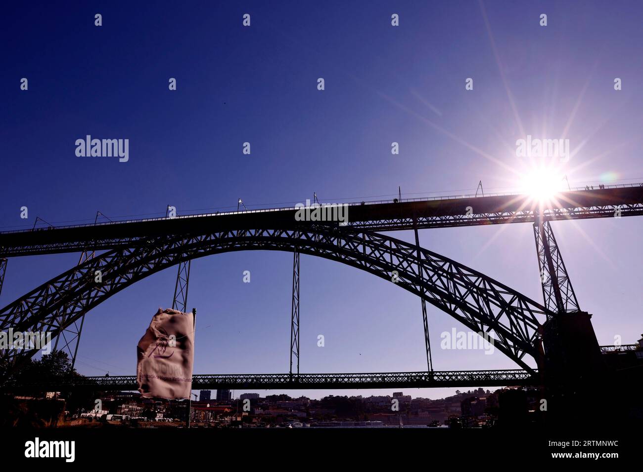 Dom Luis Bridge over the Douro River. Porto. Portugal Stock Photo - Alamy