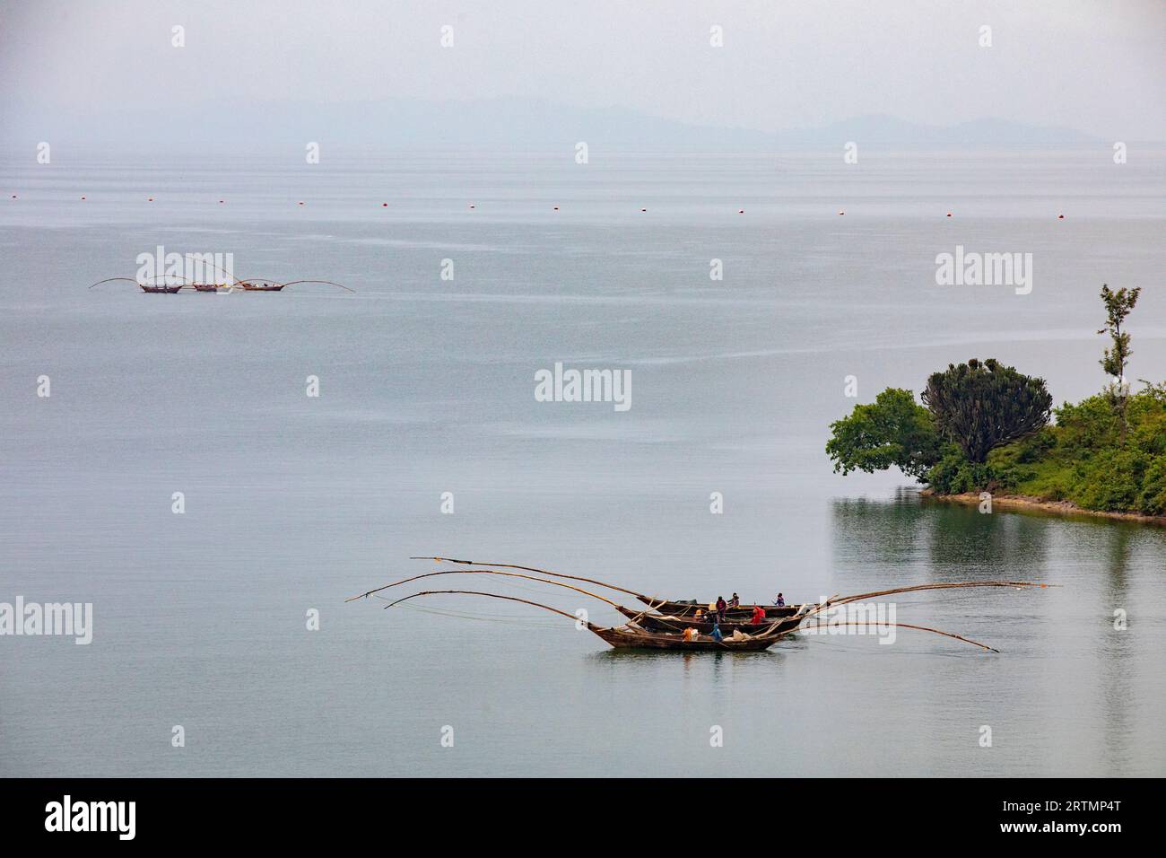 Fishing boats on lake kivu hi-res stock photography and images - Alamy