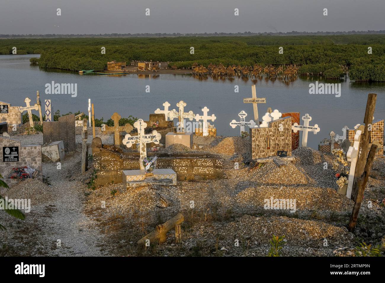 Catholic graveyard in Fadiouth, Senegal Stock Photo - Alamy