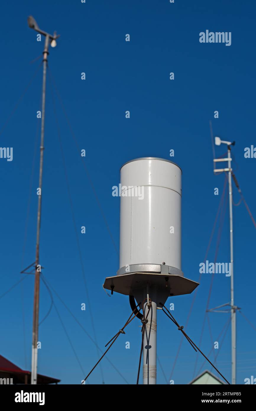 Rain gauge weather station hi-res stock photography and images - Alamy