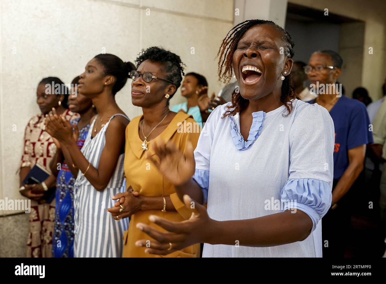 Sunday mass in Keur Moussa benedictine abbey church, Keur Moussa ...