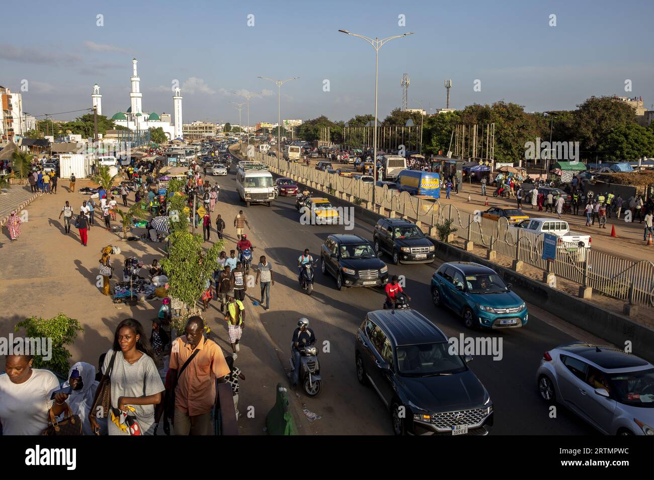 Traffic dakar senegal hi-res stock photography and images - Alamy