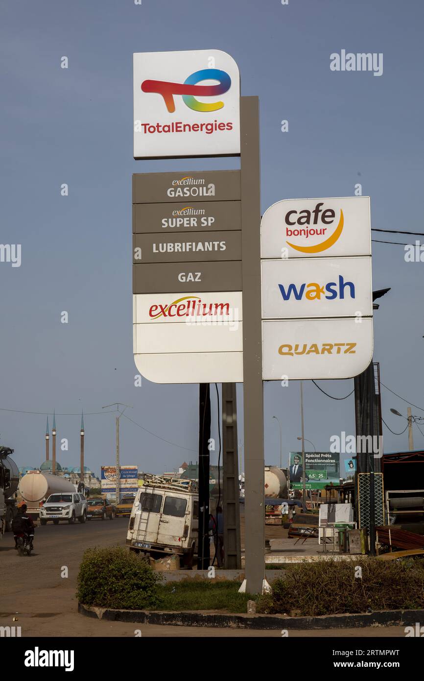 Station de gaz hi-res stock photography and images - Alamy