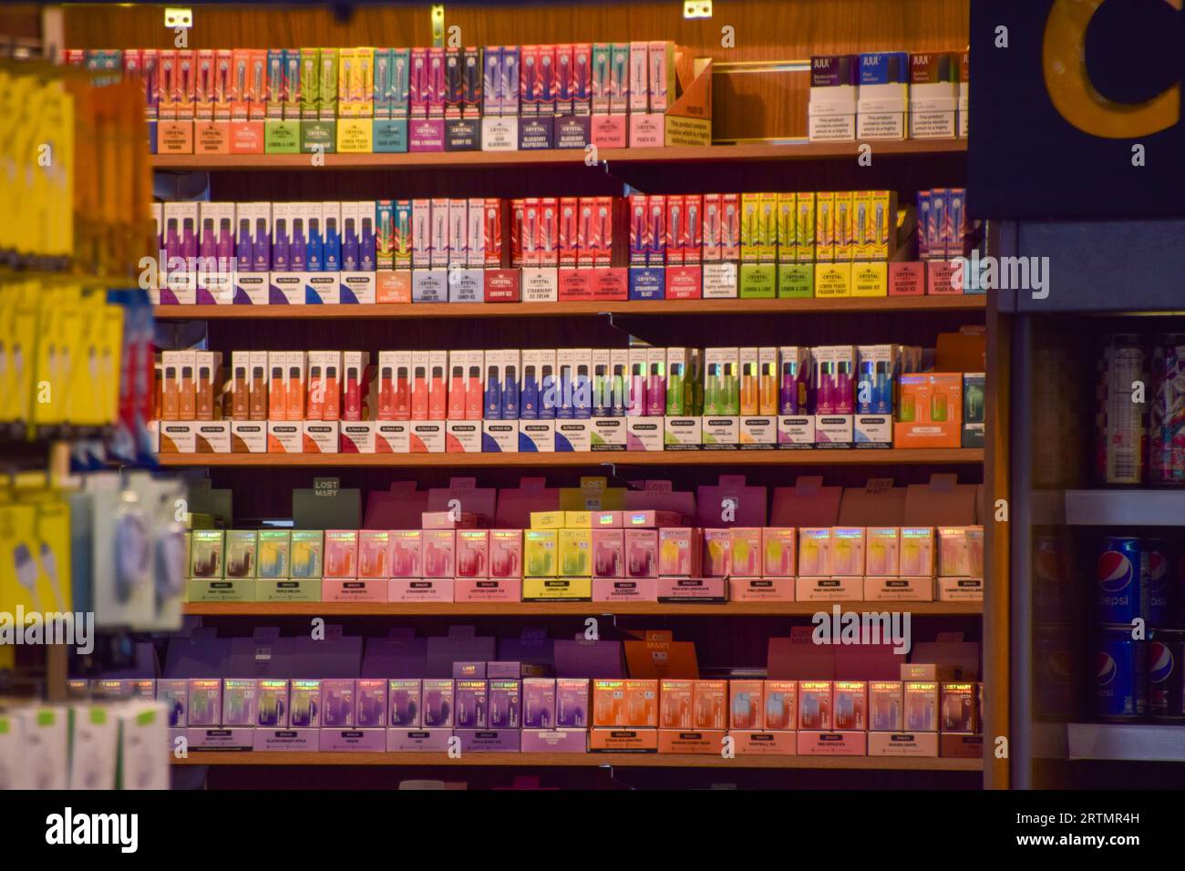 Colourful vapes hi-res stock photography and images - Alamy