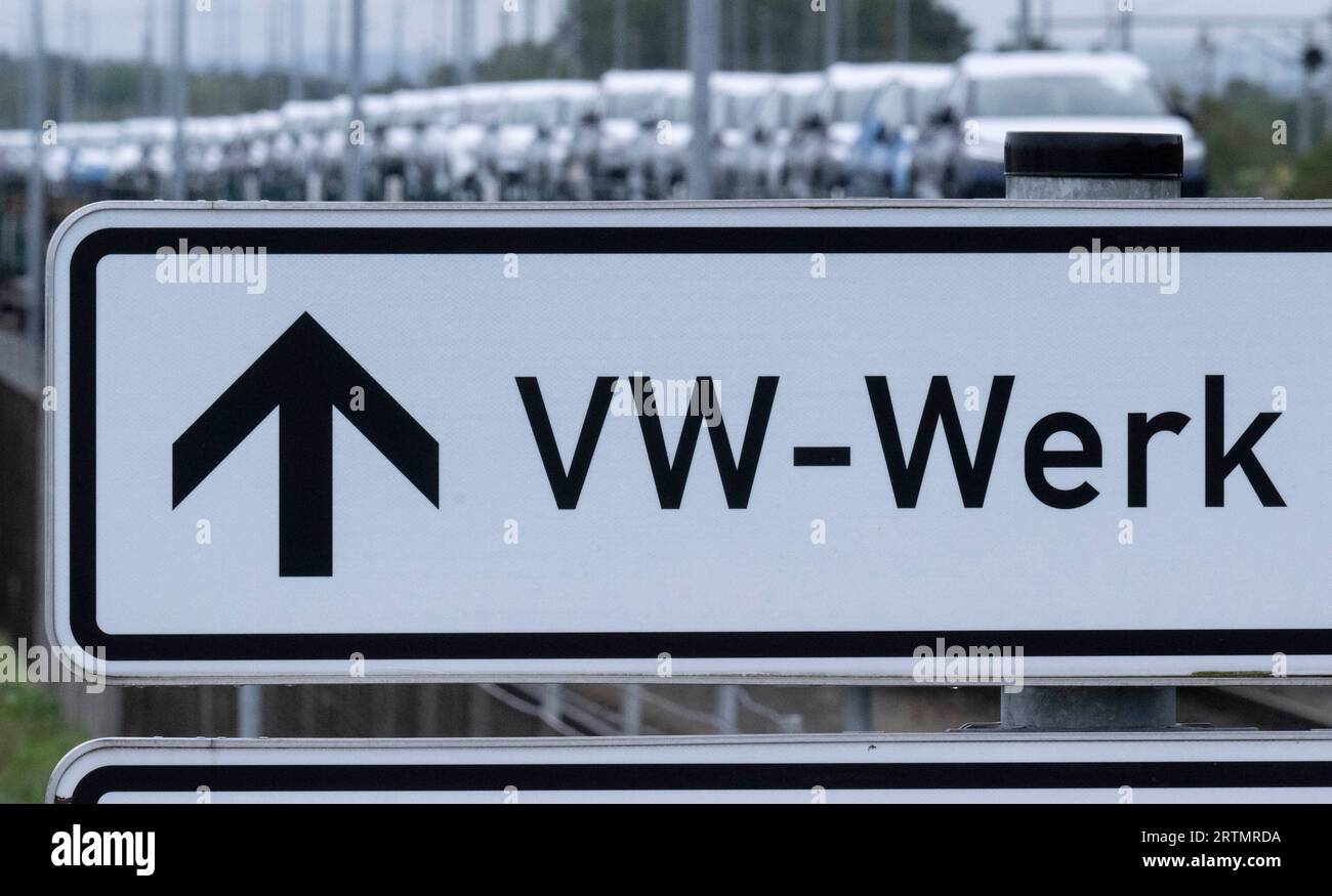 Cupra symbol hi-res stock photography and images - Alamy