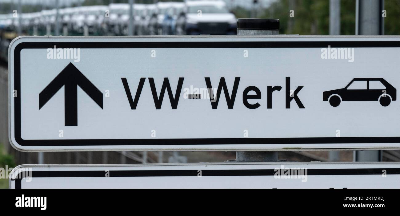 Cupra symbol hi-res stock photography and images - Alamy