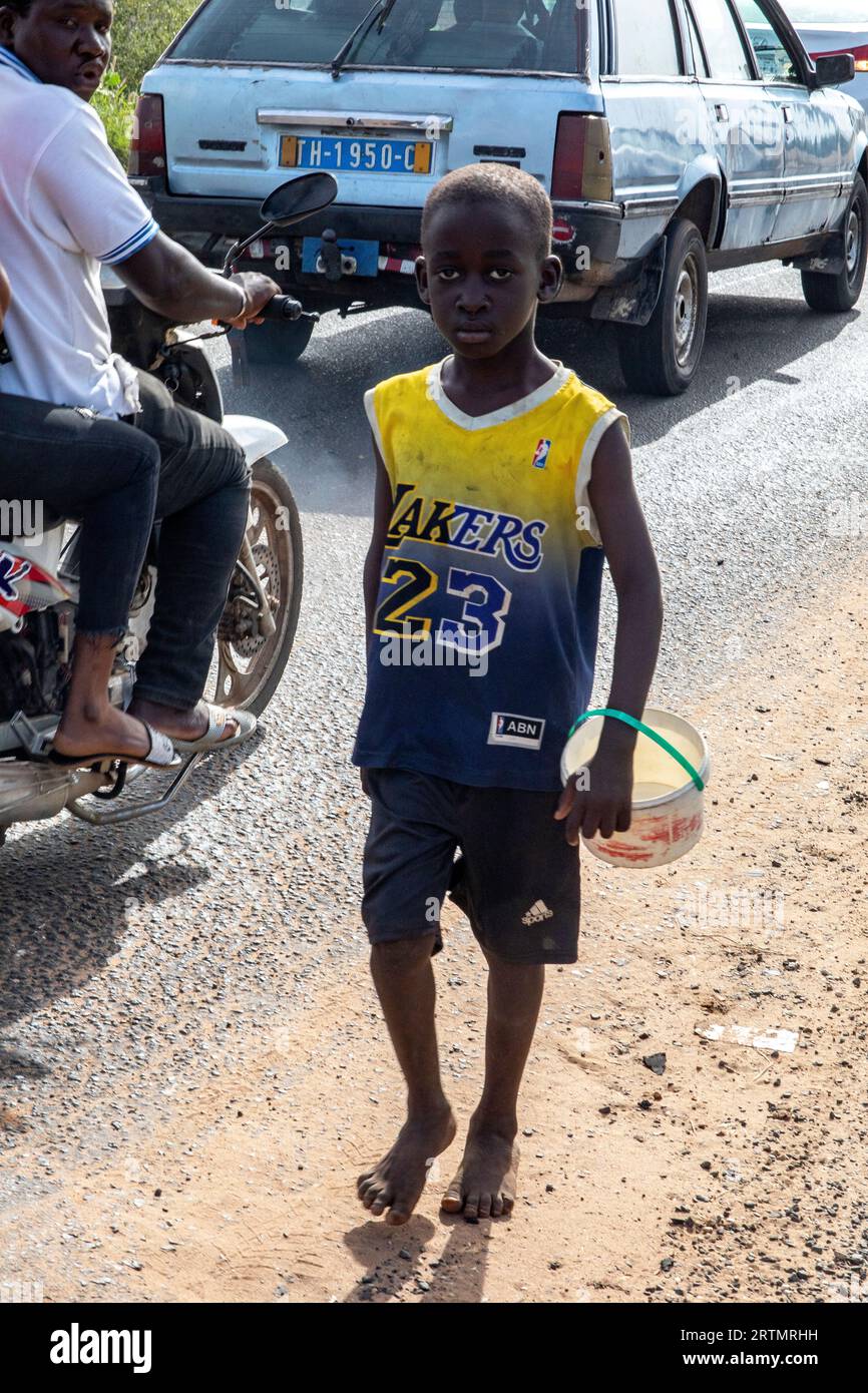 School circulation hi-res stock photography and images - Alamy