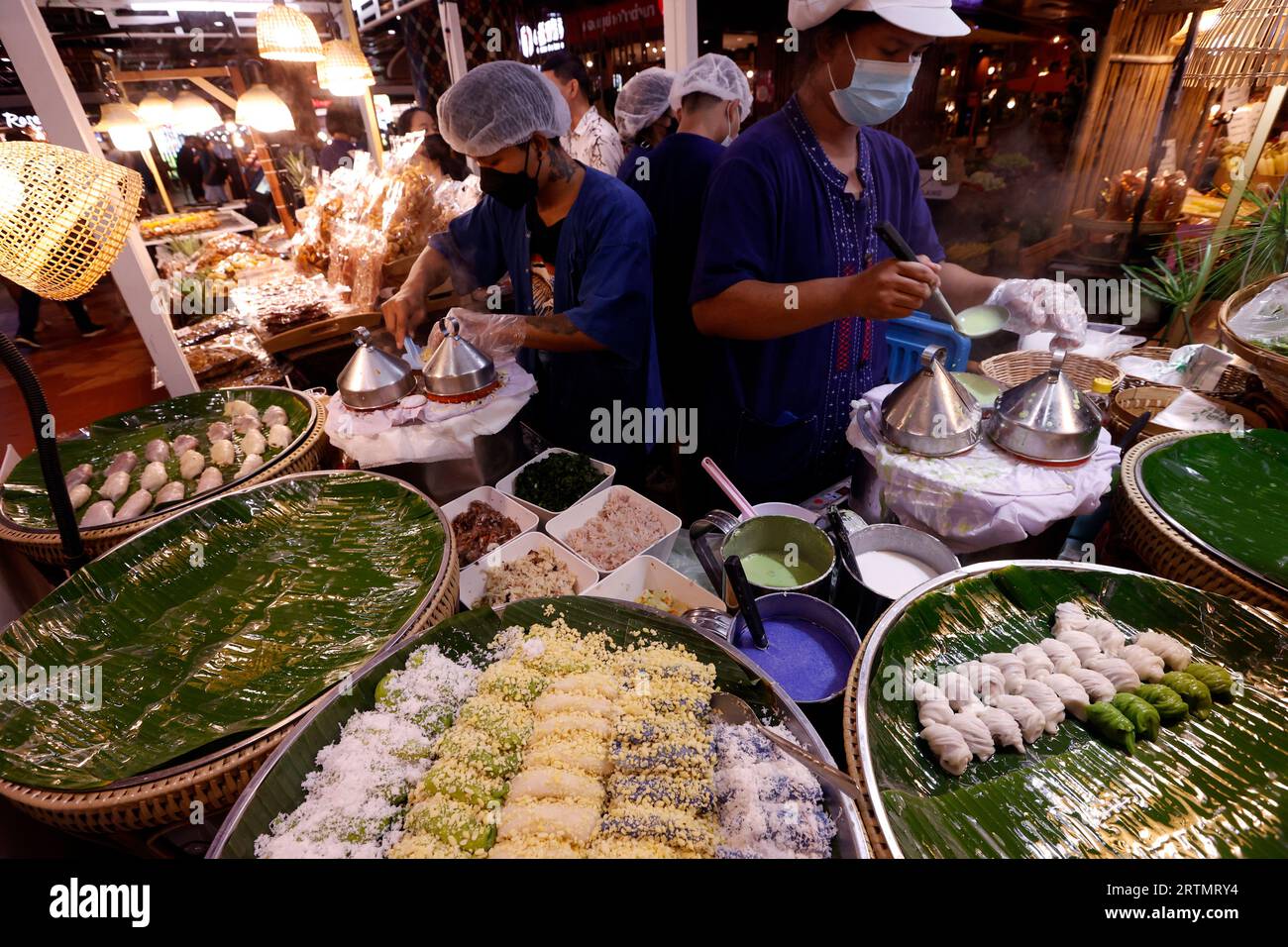 Iconsiam shopping mall. Street food. Bangkok. Thailand Stock Photo - Alamy