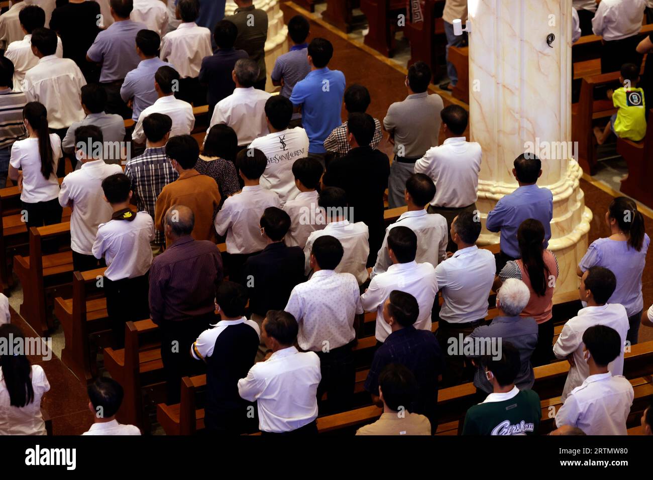 Song Vinh catholic church. Catholic devotees during Holy Thursday Mass ...