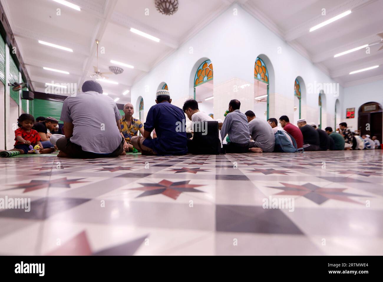 Iftar (Ramadan dinner breaking the day-long fast) at Saigon mosque ...