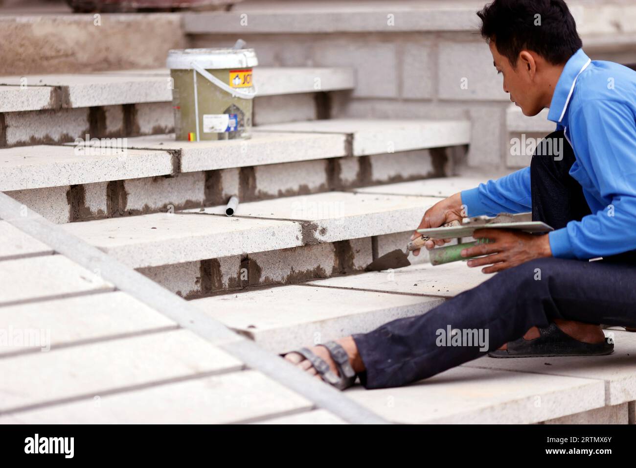 Manual labourer hi-res stock photography and images - Alamy