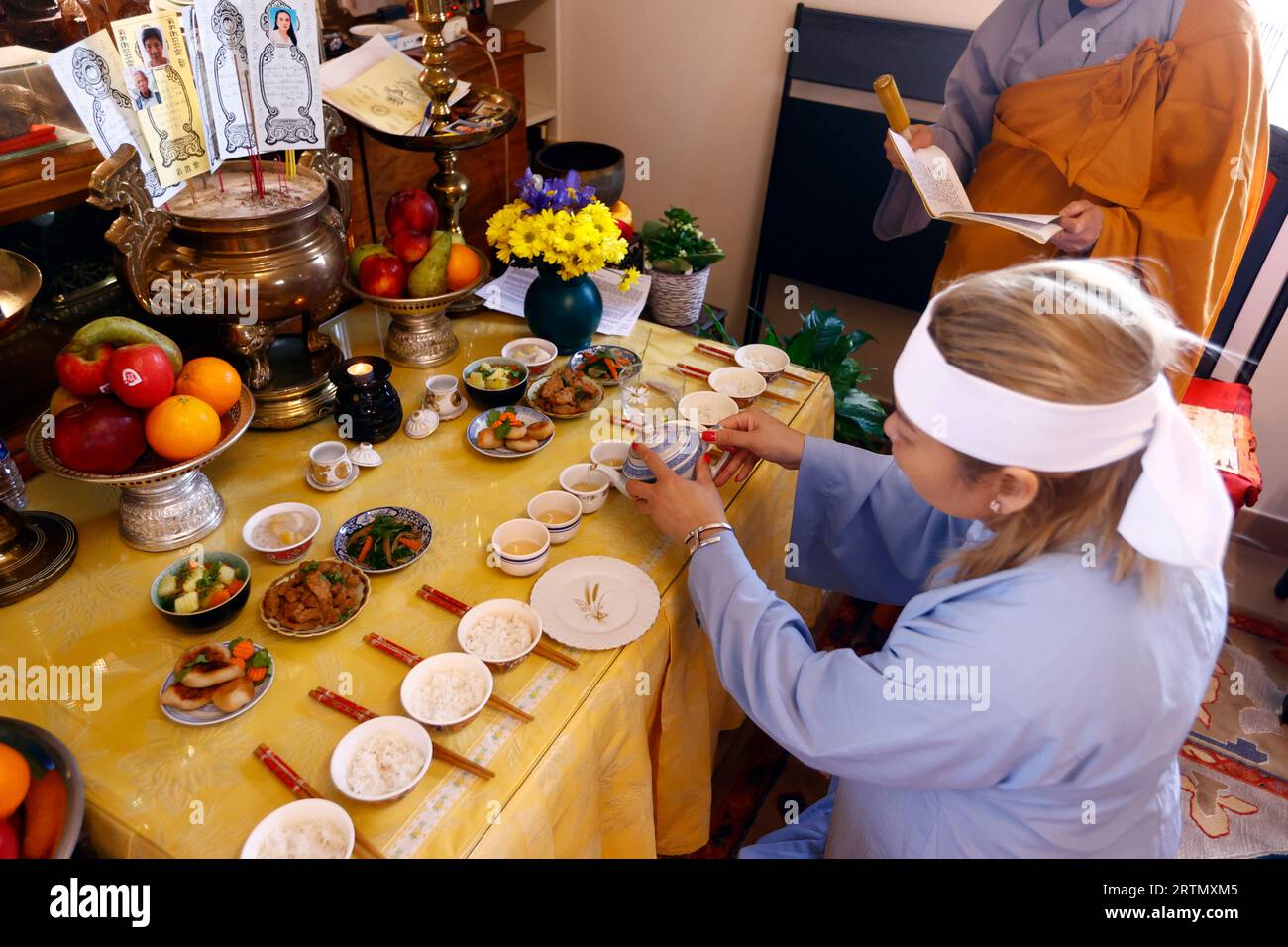 Tu An buddhist temple. Ancestor altar. Vegetarian offerings for ...