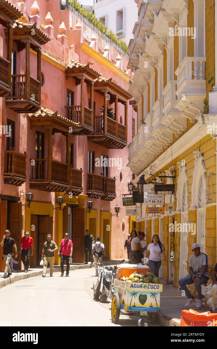 Street with colonial buildings in the Old Town of Cartagena de Indias ...