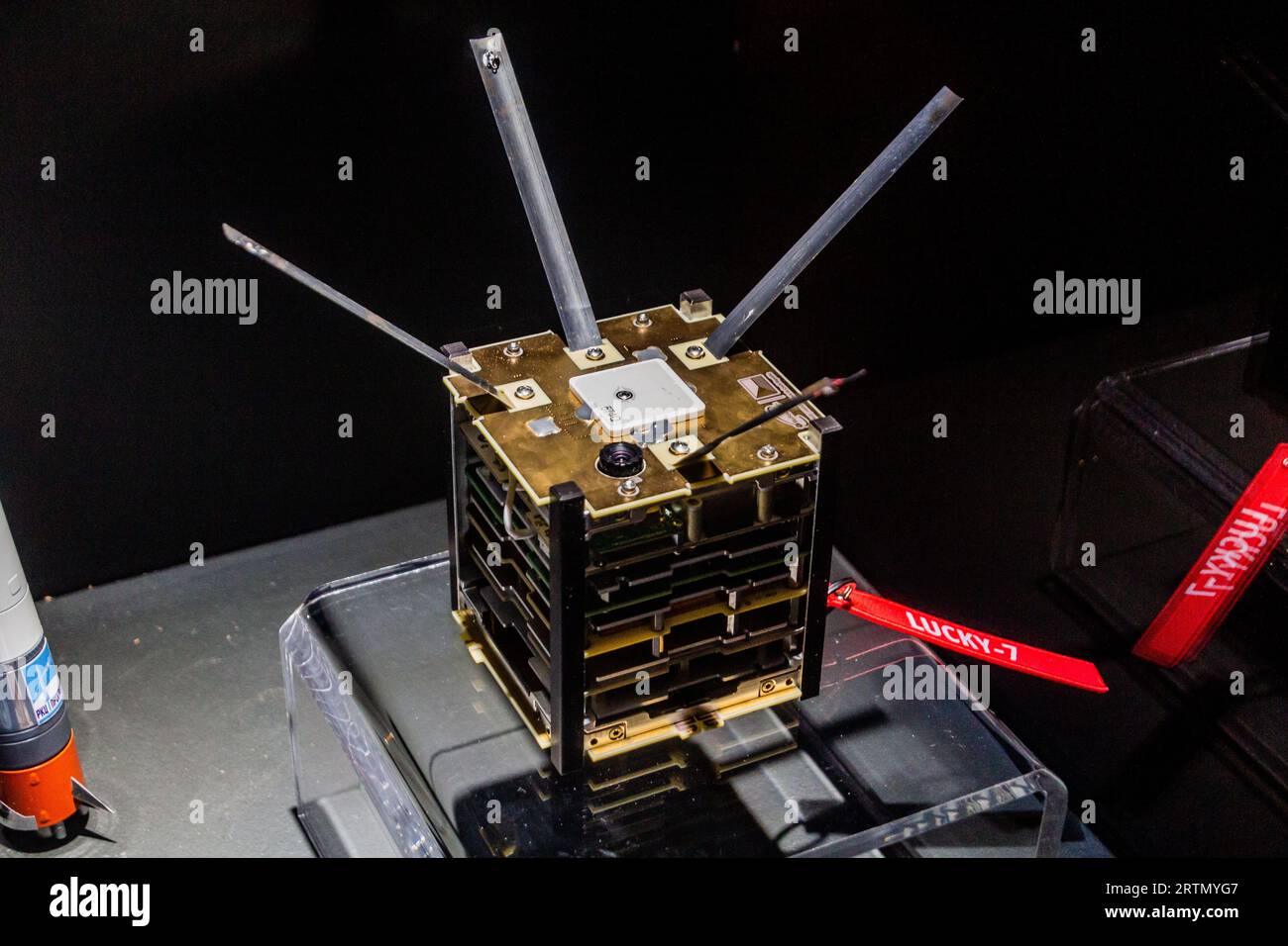 Cubesat hi-res stock photography and images - Alamy