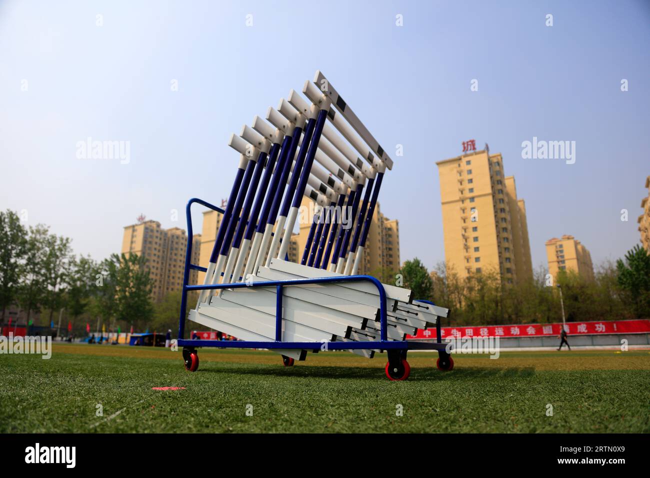 Hurdles equipment hi-res stock photography and images - Alamy