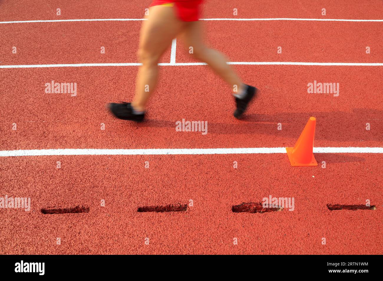 legs of a long distance runner Stock Photo - Alamy