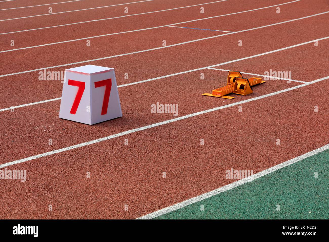 Starting frame and runway number Stock Photo - Alamy