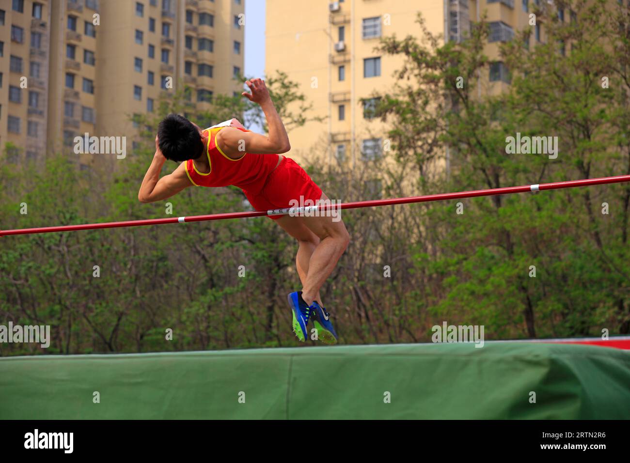 High jump athletics start hi-res stock photography and images - Alamy