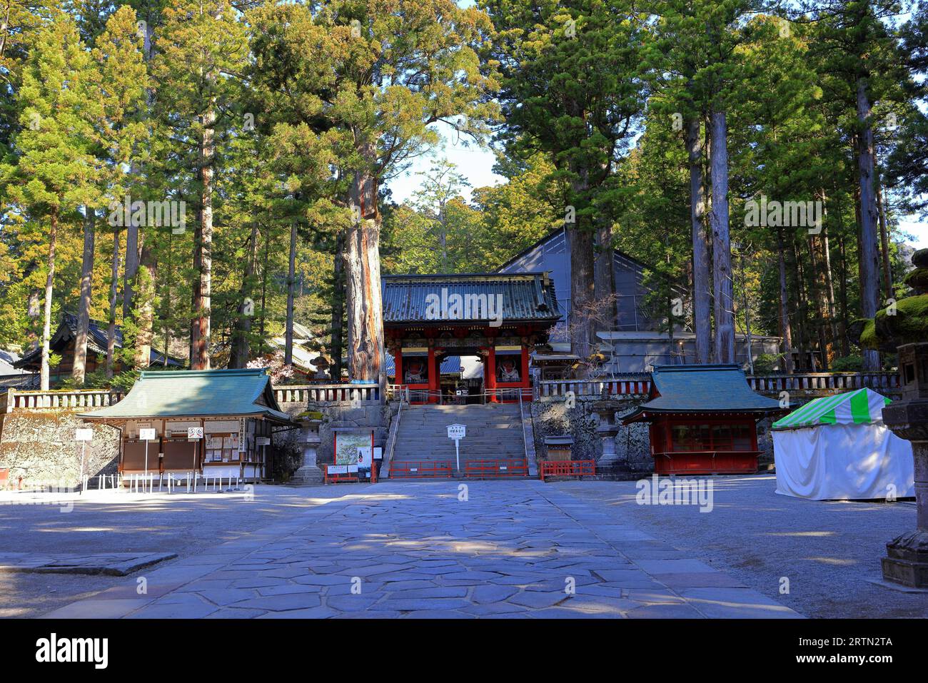 Toshogu Shrine ( 17th-century shrine honoring the first shogun and ...