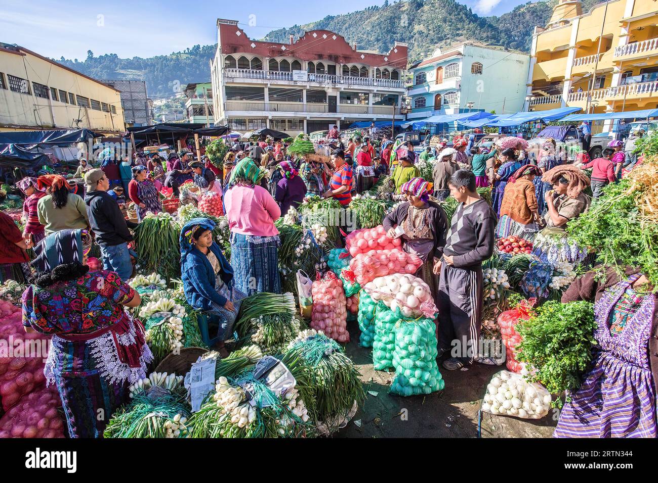 Maya women market trade hi-res stock photography and images - Alamy