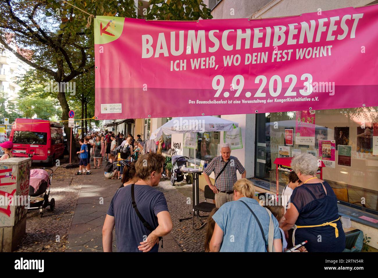 Baumscheibenfest in Alt-Treptow im Berlin am 9.9.23. Trägerverein ist ...