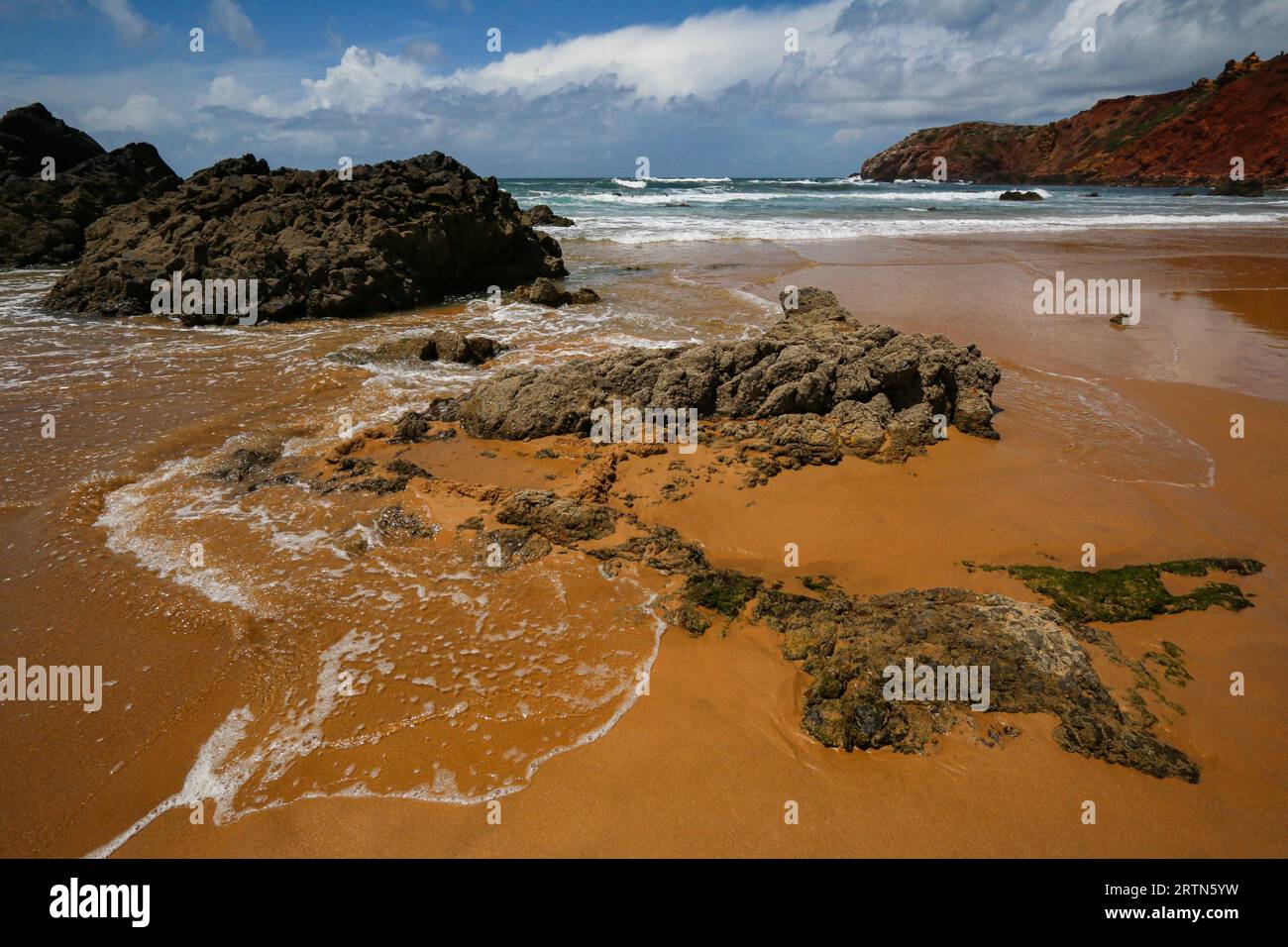 Rochers plage plage hi-res stock photography and images - Alamy