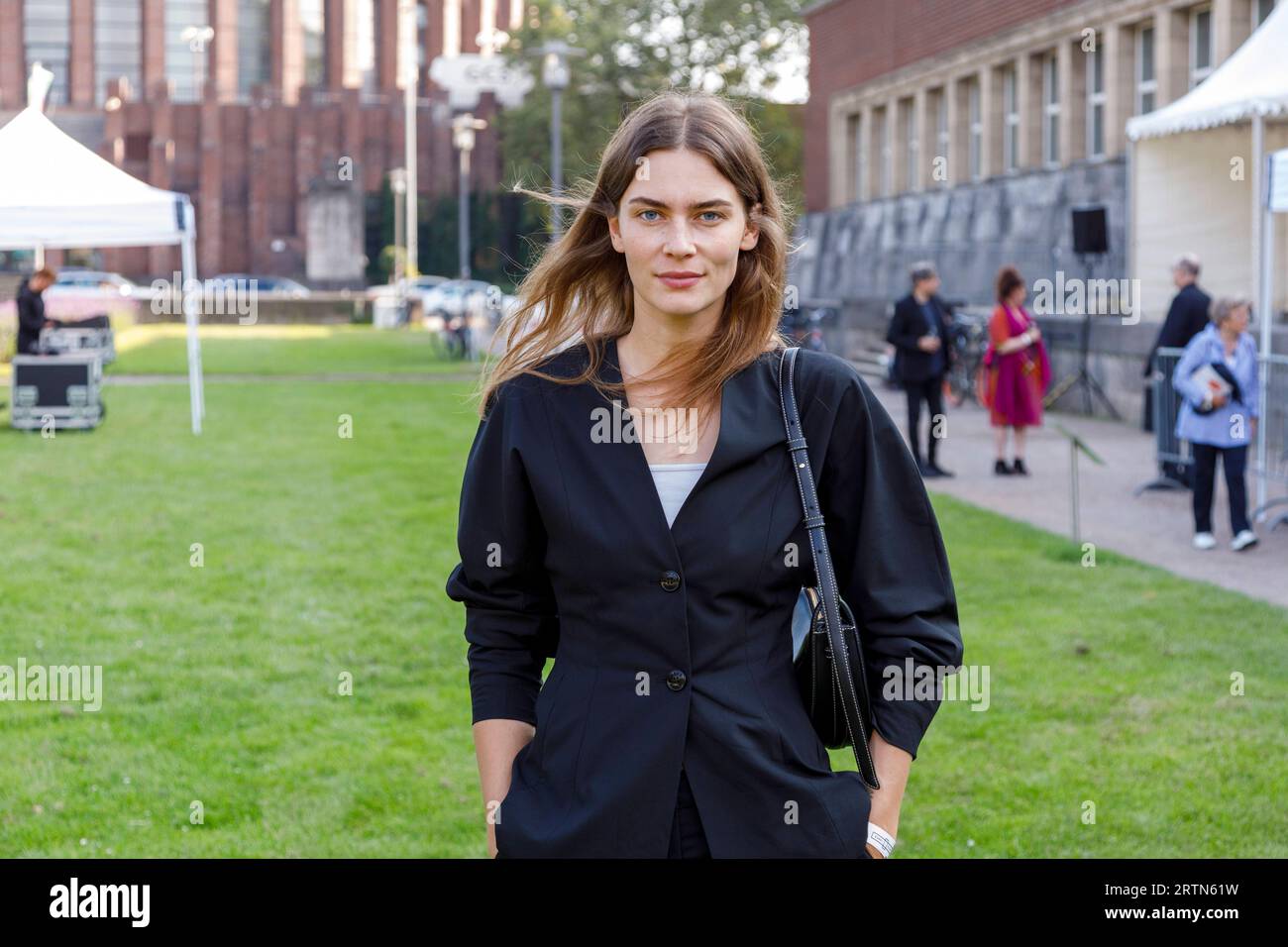 Isis maria niedecken hi-res stock photography and images - Alamy