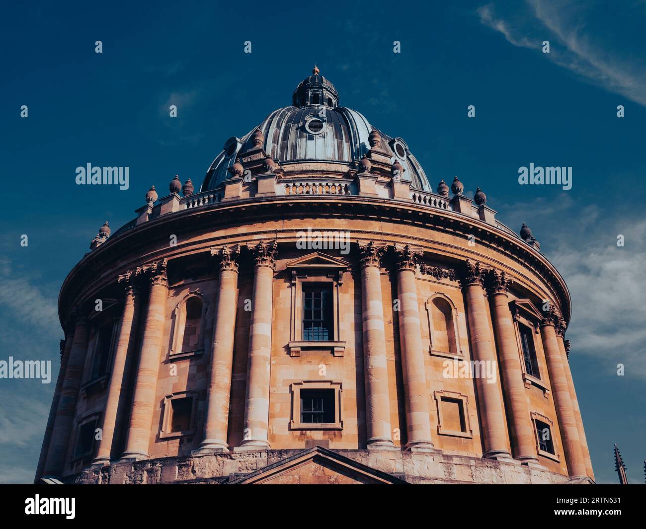 Radcliffe Camera, Famous Oxford Landmark, a Reading Library of the ...