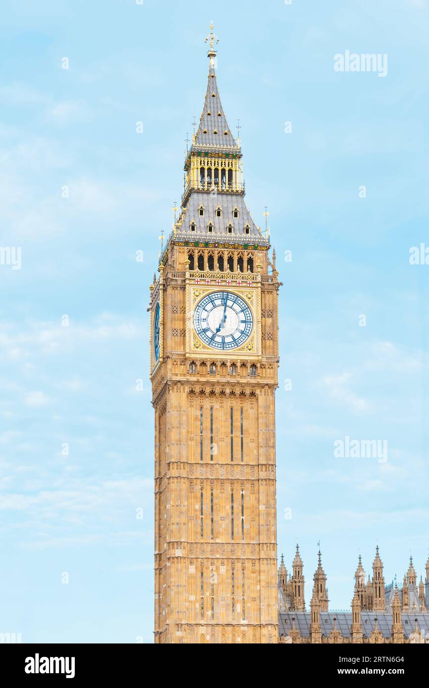 Vertical view of the Big Ben located in Palace of Westminster in London ...