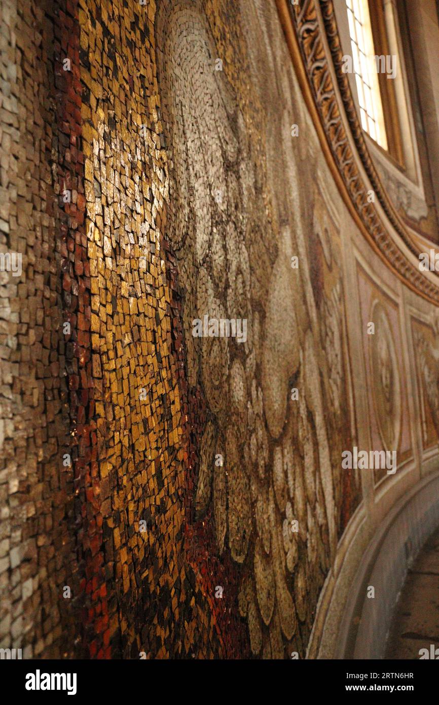 the fascinating architecture of Rome Stock Photo - Alamy