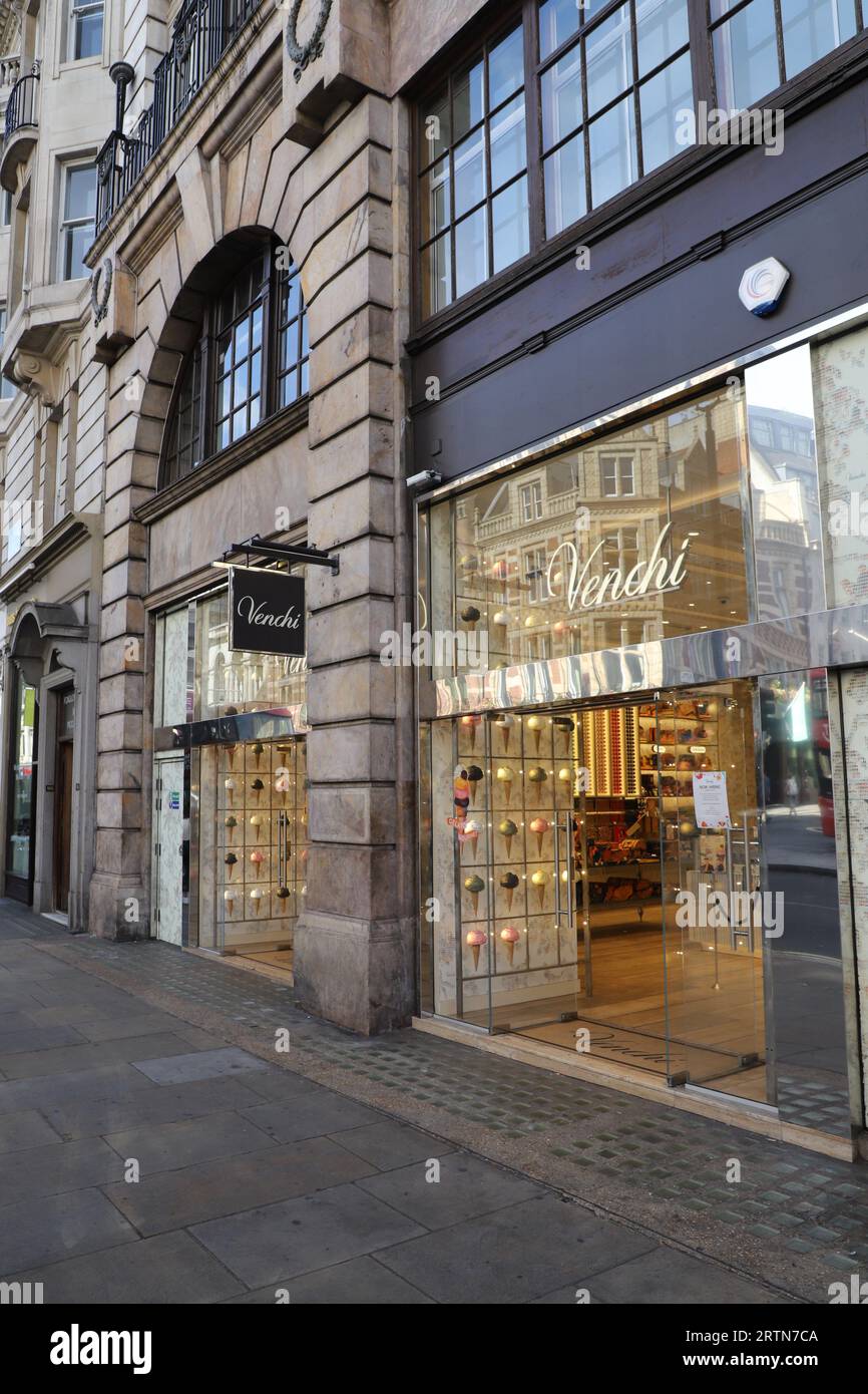 Exterior of Venchi Chocolate and Gelato Piccadilly, London, UK ...