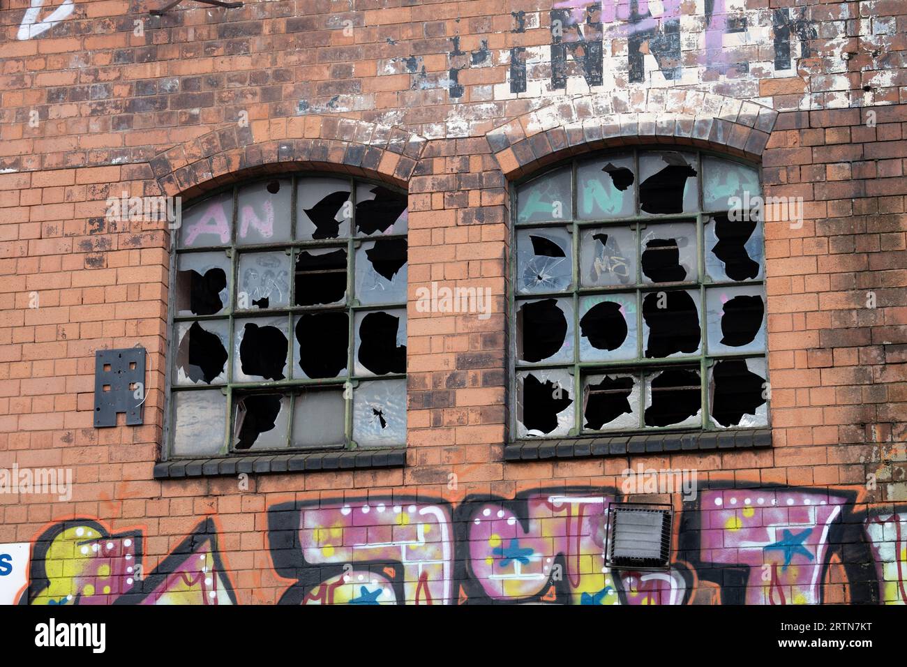 Derelict birmingham hi-res stock photography and images - Alamy