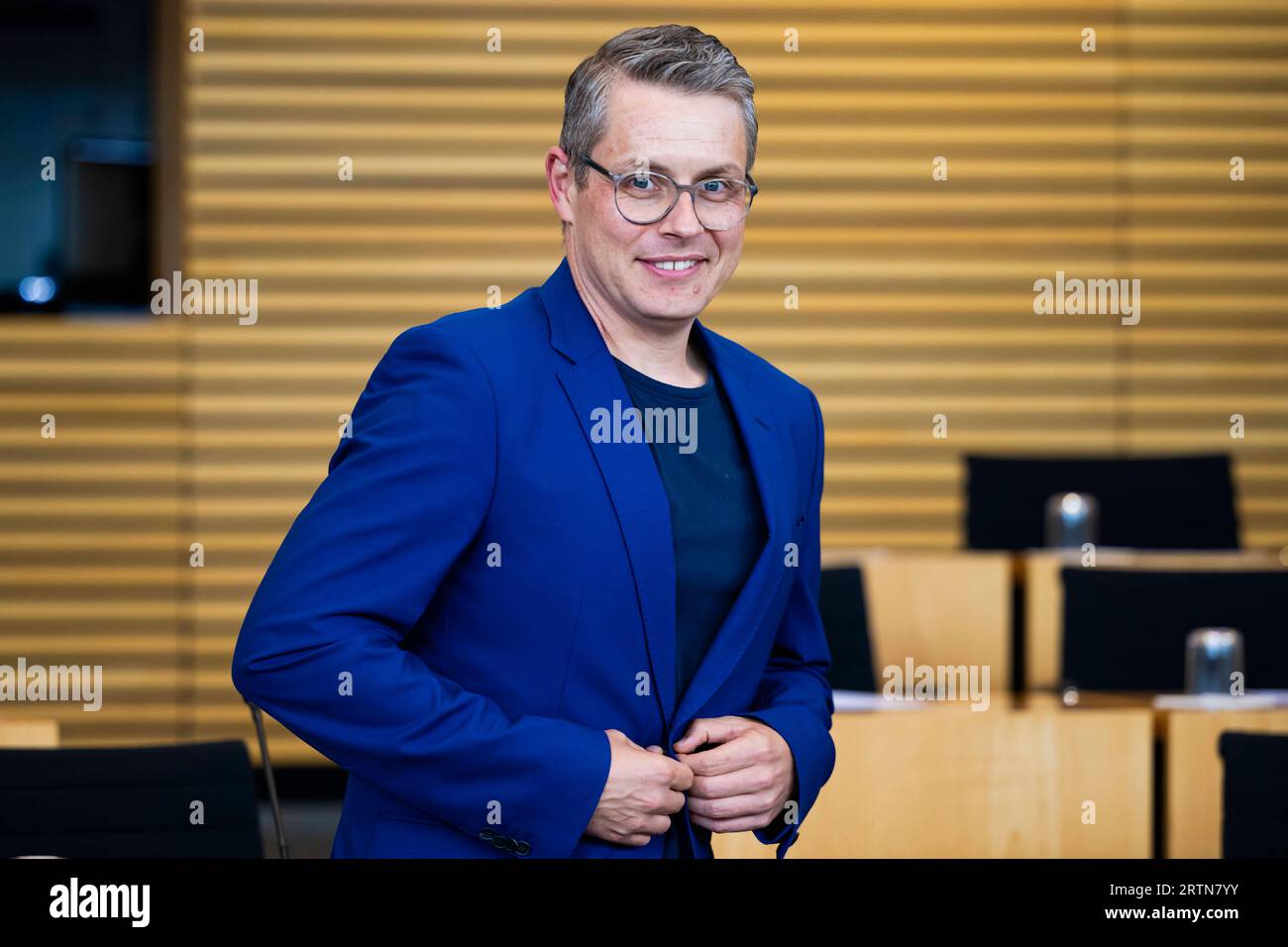 Robert martin montag hi-res stock photography and images - Alamy