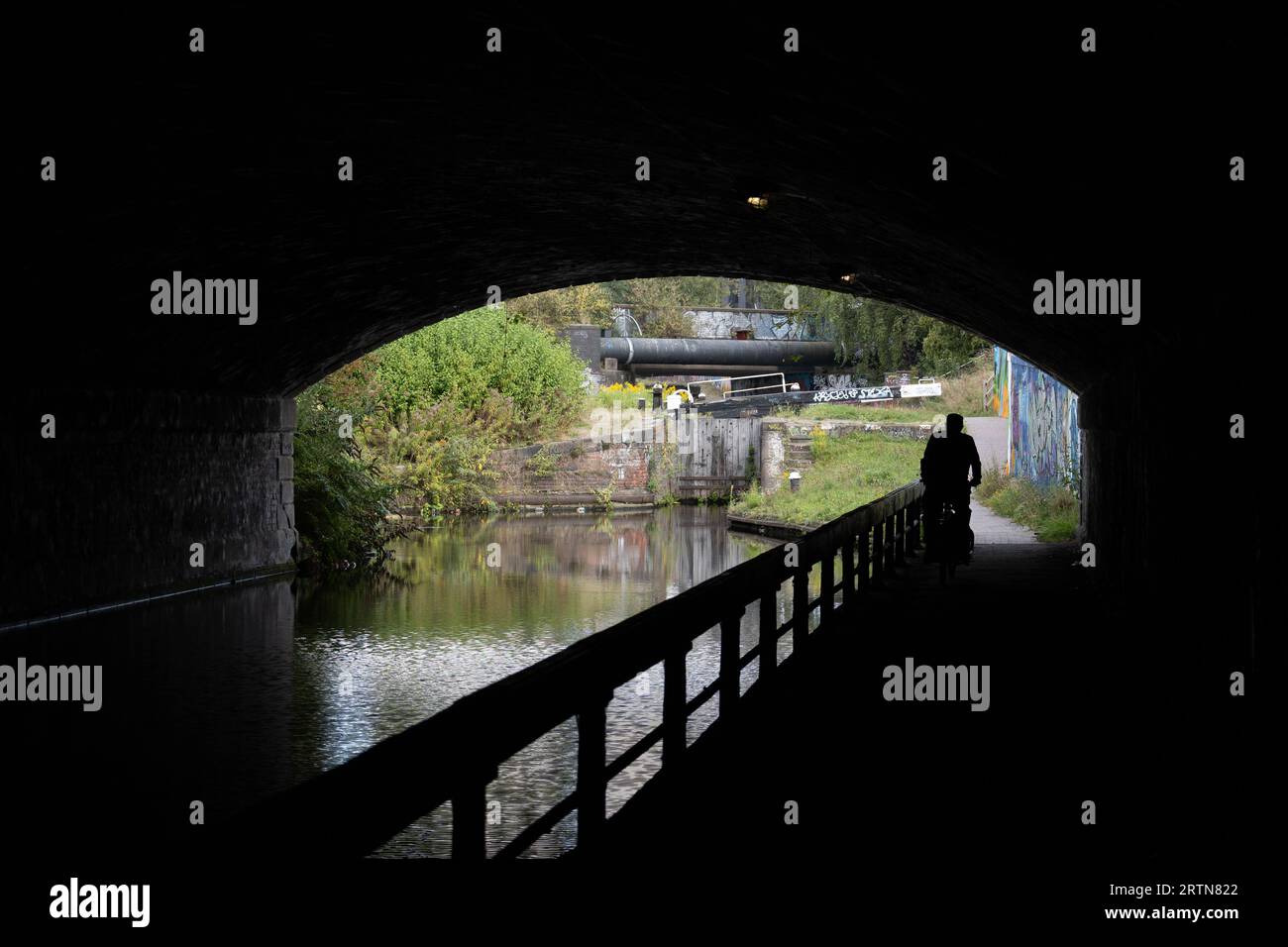 Curzon Street Tunnel, Digbeth Branch Canal, Birmingham, UK Stock Photo ...