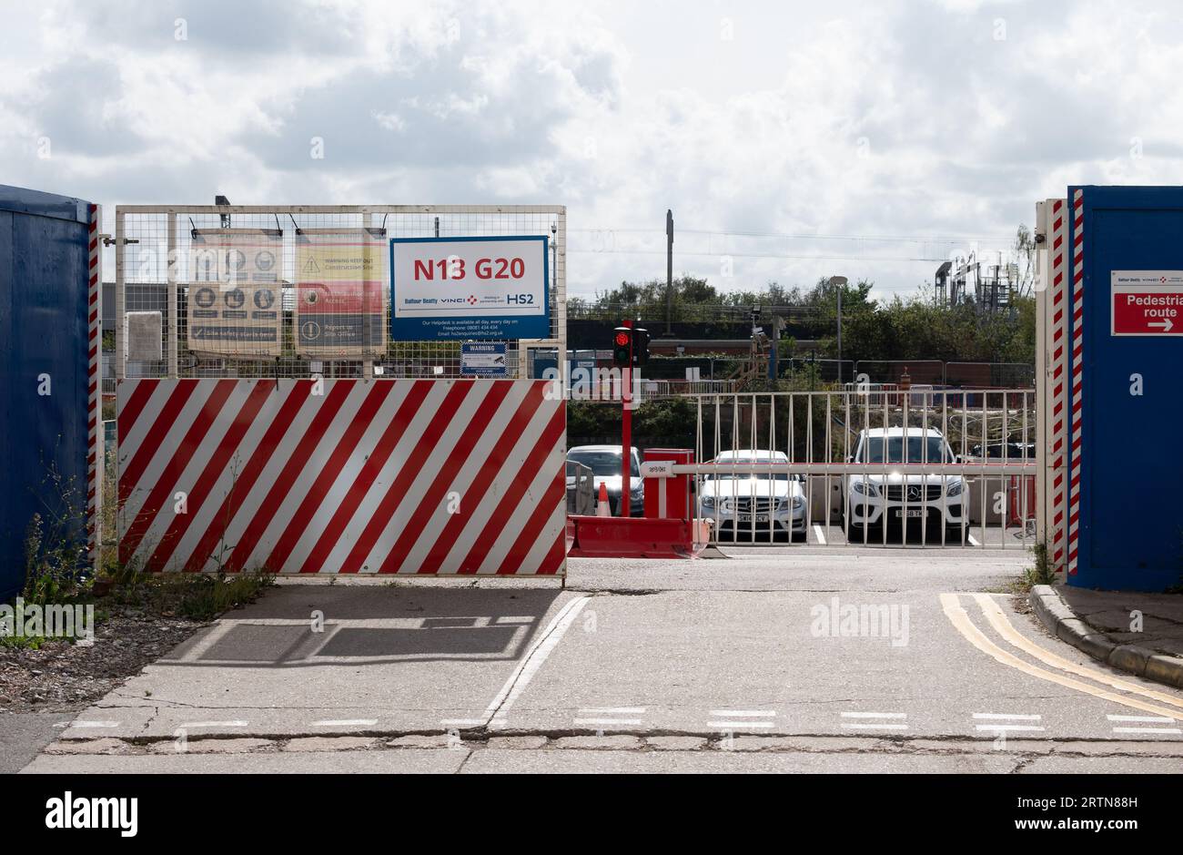 Construction site gate hi-res stock photography and images - Alamy