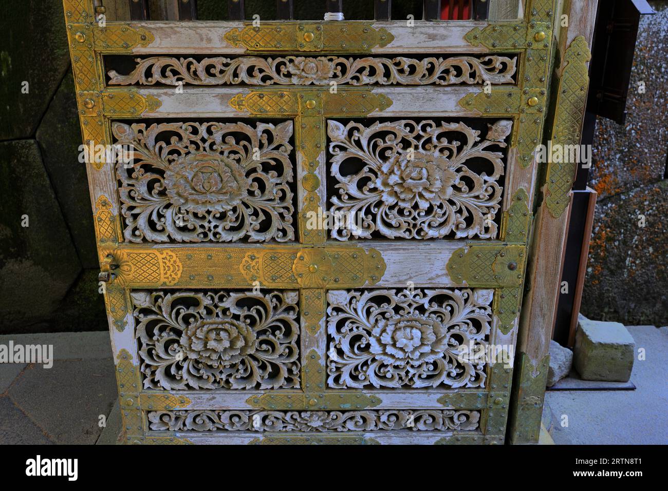 Toshogu Shrine ( 17th-century shrine honoring the first shogun and ...